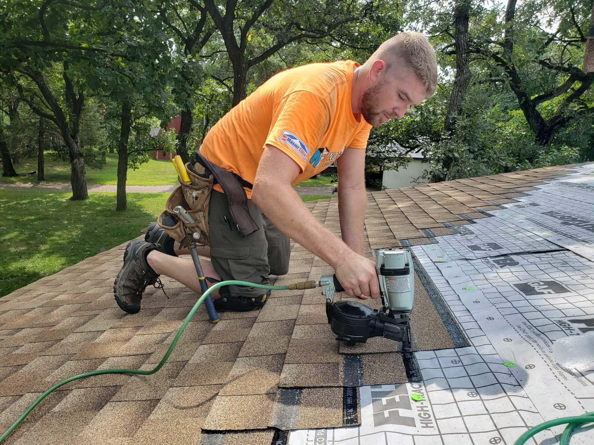 Roofing Leads: 17 Lead Generation Tips For Roofers